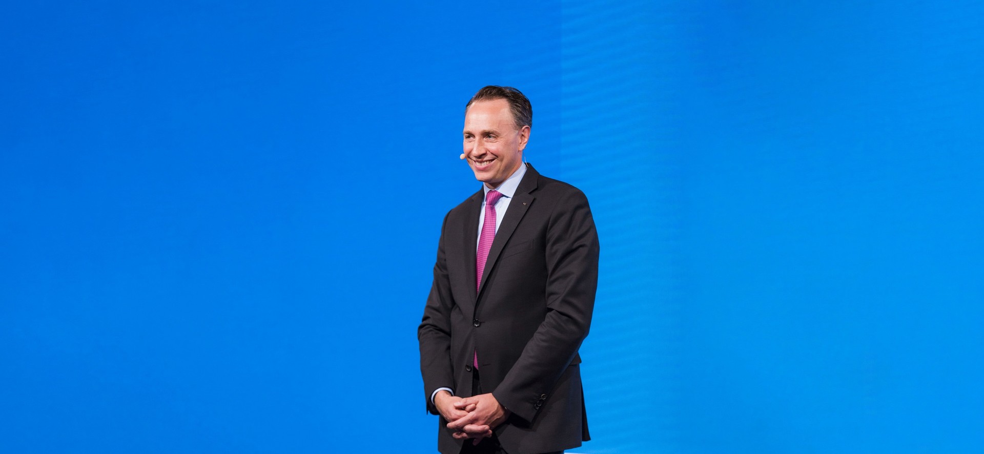 Thomas Buberl officially becomes CEO of AXA | AXA